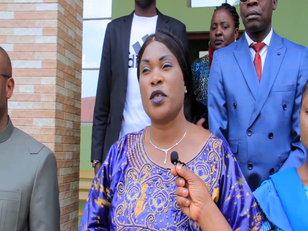 LUALABA : Examen d’État 2022-2023, Fifi Masuka Saini lance les épreuves ...